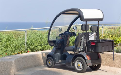 Can Mobility Scooters Be Driven on the Beach? – VOCIC.com